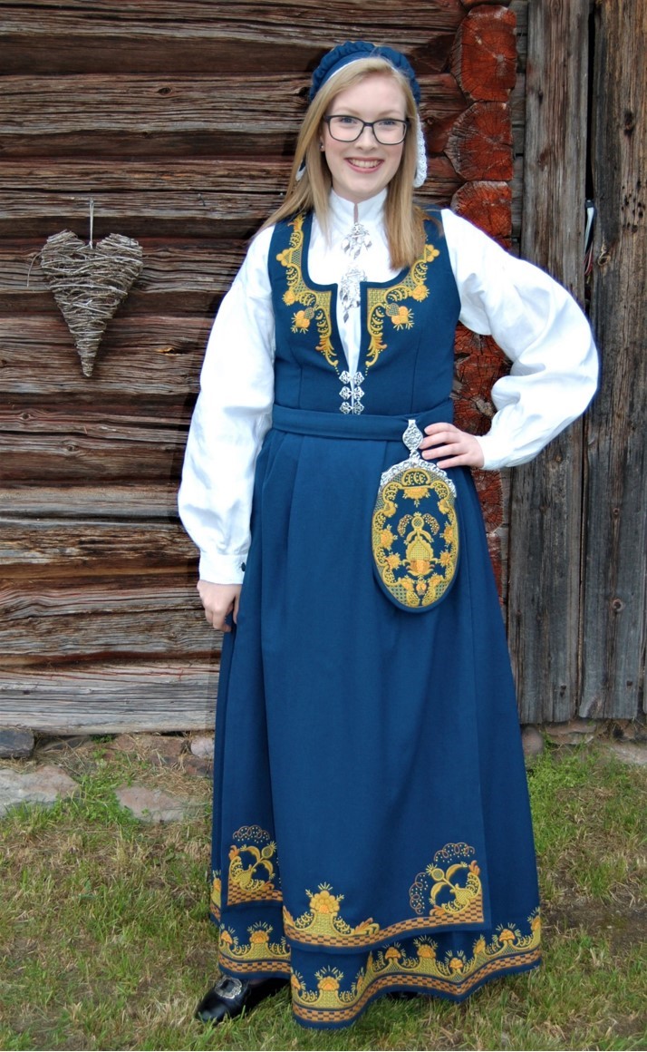 Romeriksbunad L40 – Bunadnorge